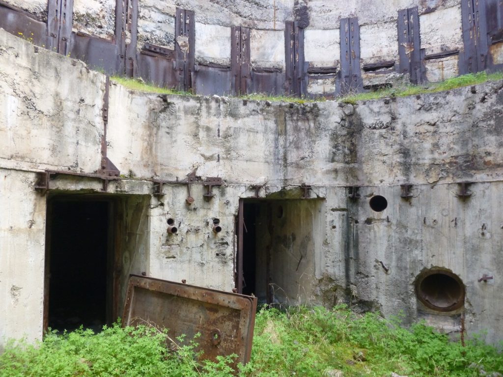 Bunker Archaeology: The 305 mm naval guns WW2 emplacements, by ...