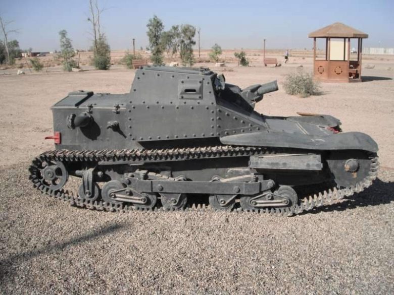The Italian WW2 tankettes found in Iraq – WW2Wrecks.com