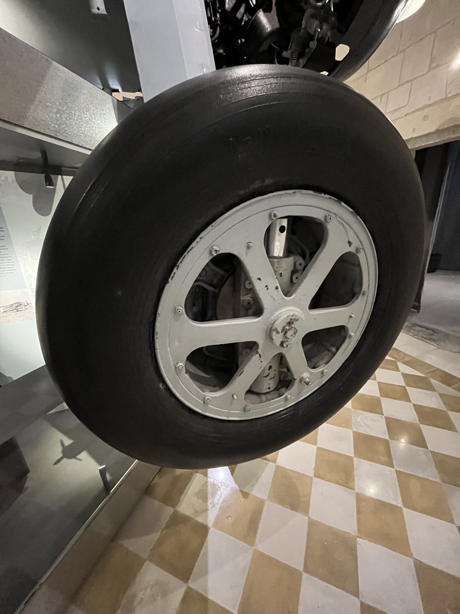 A detailed look at “Faith”, the only surviving Gloster Gladiator from ...