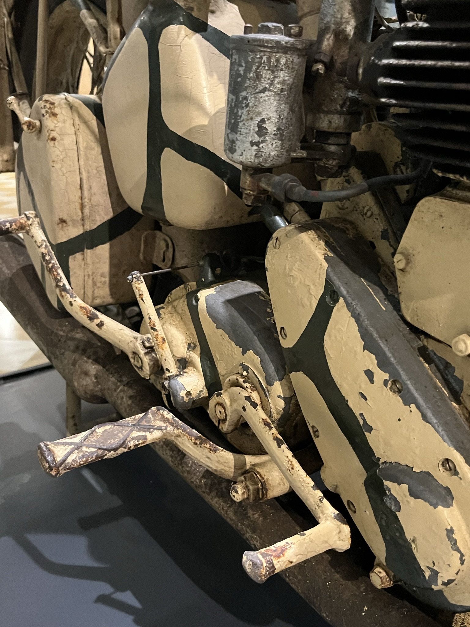 A detailed presentation of the BSA M20 motorbike at the St. Elmo Museum ...