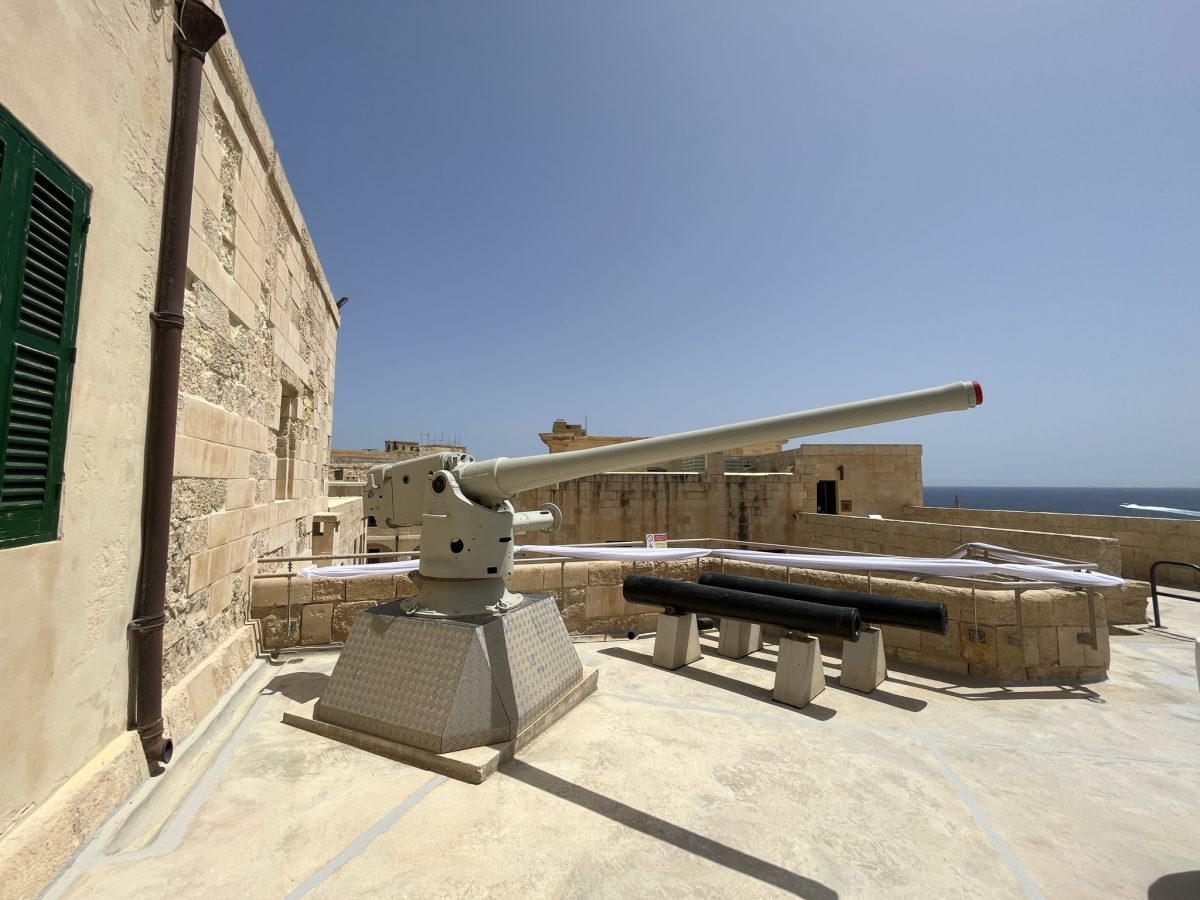 A photo presentation of Fort St. Elmo & The National War Museum of ...